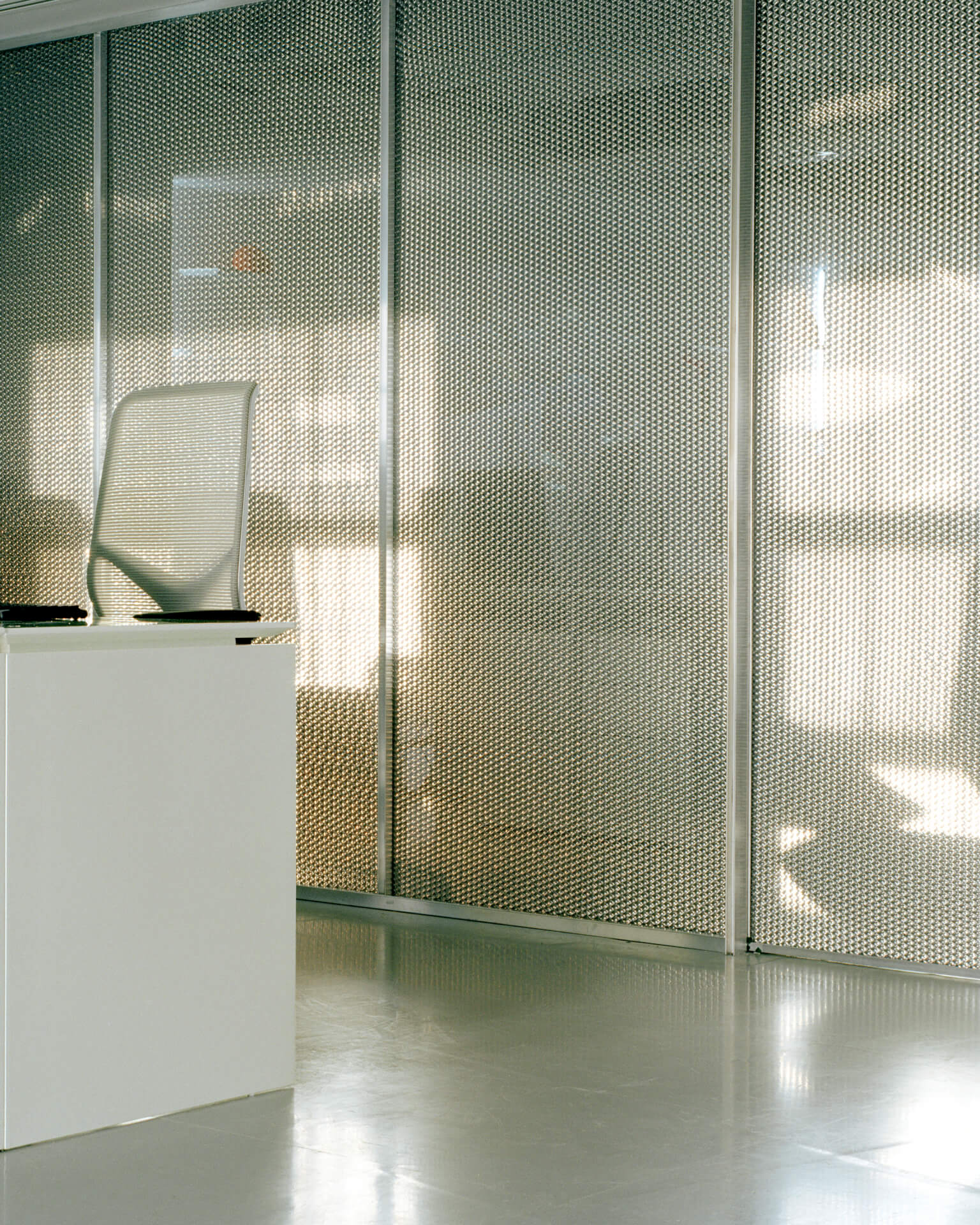 Toughened glass panels for architecture & interior design applications
